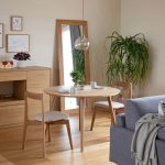 マルーン 90ダイニングテーブル WHITEOAK (W90×D90×H70cm) | 高野木工株式会社